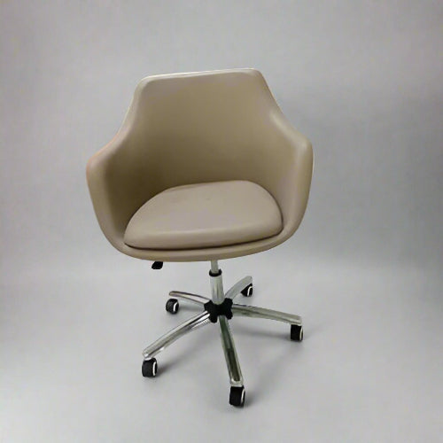 Executive Leather Office Chair. @ HOG furniture place.