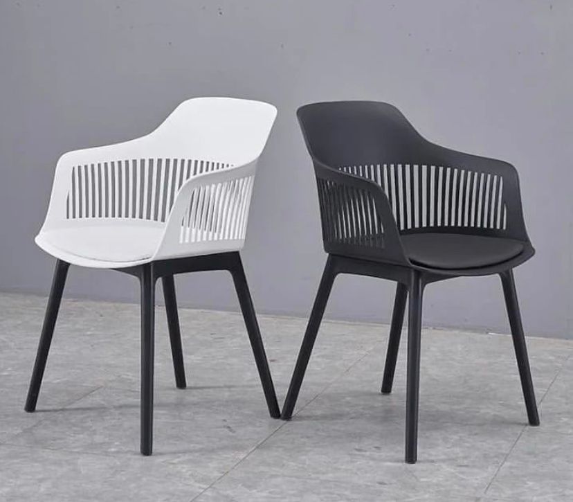 Nordic Plastic Dining & Kitchen Chair